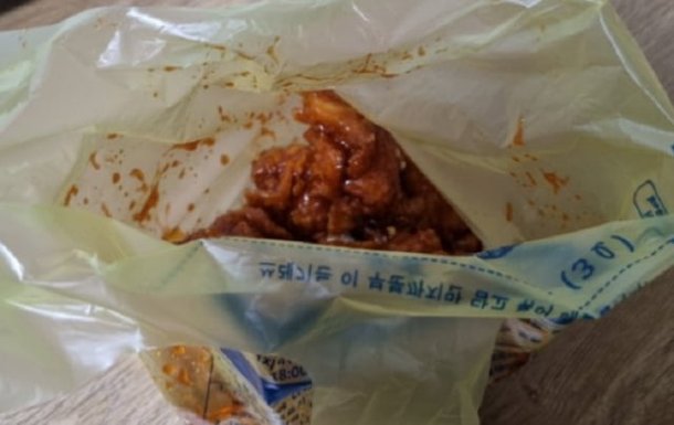 양념 시켰는데 후라이드가 항의30분 뒤 벌어진 일 네이트 뉴스