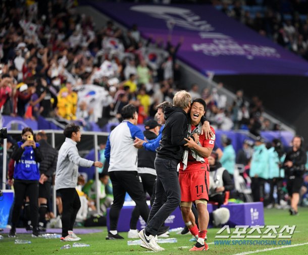 포토 클린스만 감독 황희찬 극적인 승리 네이트 스포츠