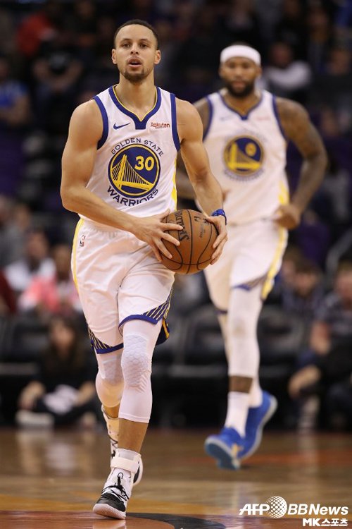 '4Q 폭발' GSW, 유타에 역전승 : 네이트 스포츠