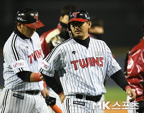 박용택 '아쉬운 마음' [MK포토] : 네이트 스포츠