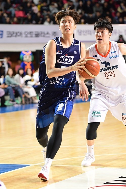 21점차 역전극 펼친 KCC…KGC-KT는 5연승 행진 : 네이트 스포츠