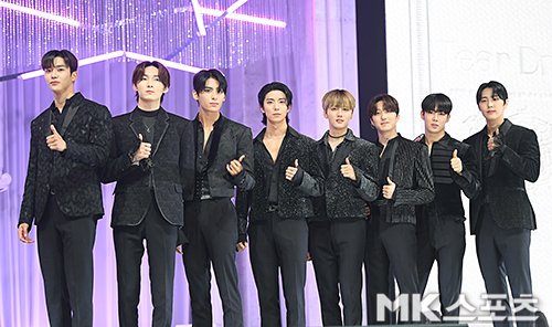 SF9 '턴 오버 발매 쇼케이스' [MK포토] : 네이트 연예