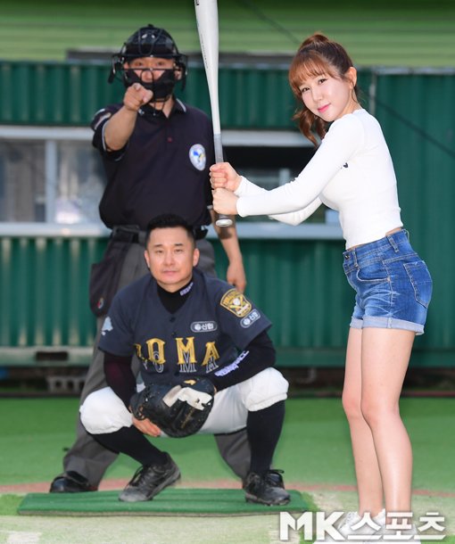 김다나 '시타하는 트롯여신' [MK포토] : 네이트 연예