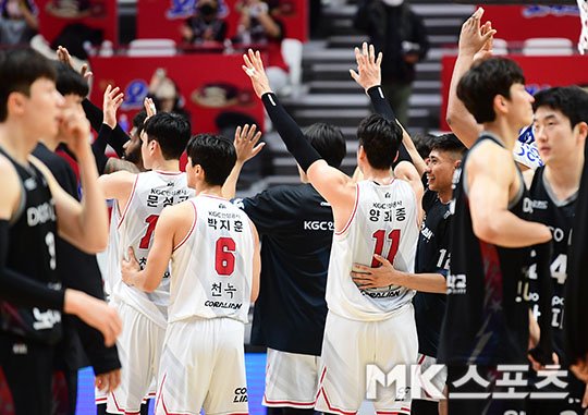 '선두' 안양 KGC '수원 KT 꺾고 6연승 행진' [MK포토] : 네이트 스포츠