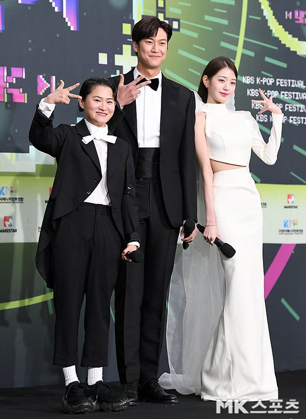 장원영-나인우-김신영 'KBS가요대축제 MC' [MK포토] : 네이트 연예