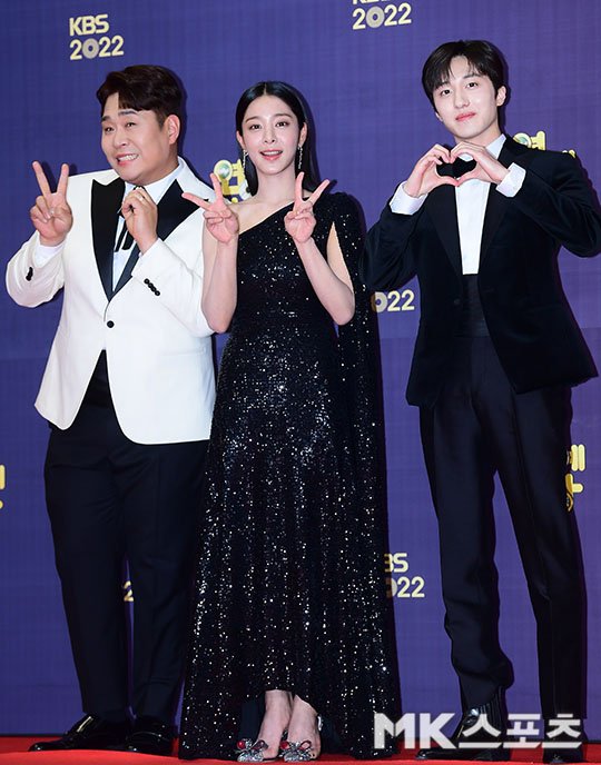 문세윤-설인아-찬희 '2022 KBS 연예대상 MC 맡았어요' [MK포토] : 네이트 연예