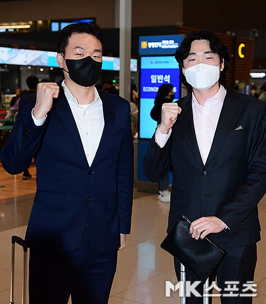 원종현-이형종 '키움서 새 출발, 기대하세요' [MK포토] : 네이트 스포츠