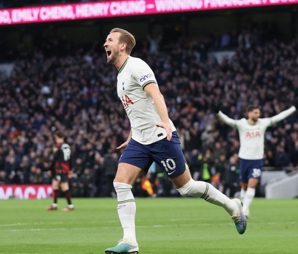 '손흥민 84분 활약' 토트넘, 맨시티 1-0 제압…케인 EPL 200호골 : 네이트 스포츠