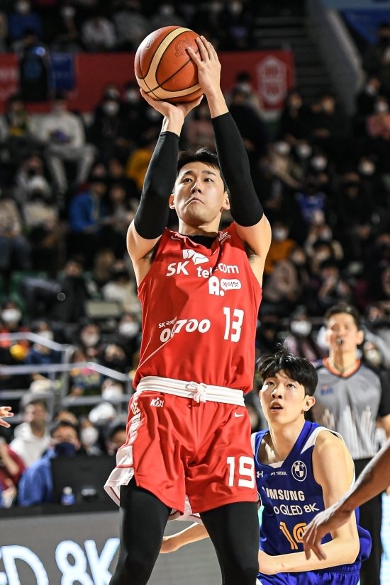 18년 전 KT&G 유소년의 꿈, 이제는 현실로…'3년 4억원' KGC맨 최성원 "집으로 돌아온 기분" [KBL FA] : 네이트 스포츠