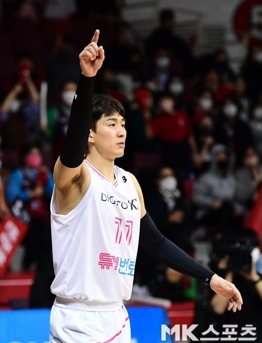 7년 정든 kt와 이별한 양홍석, 팬들에게 보내는 마지막 메시지 "과분한 응원과 사랑 감사드린다" [KBL FA] : 네이트 스포츠