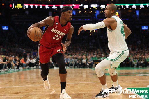 '4Q 역전' 마이애미, 보스턴에 2연승 [NBA PO] : 네이트 스포츠