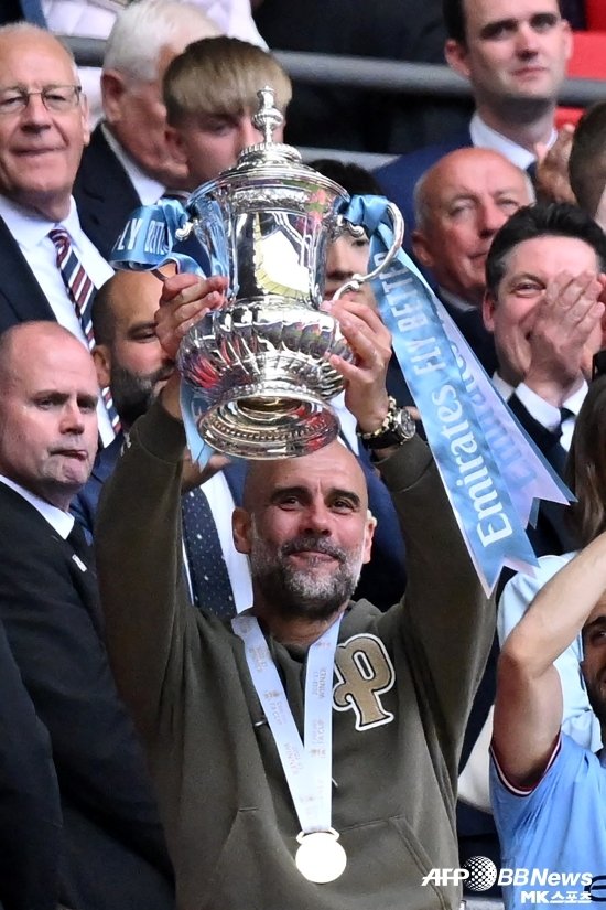 EPL·FA컵 제패→2번째 트레블 앞둔 펩 "이제야 말할 수 있다, 한 경기 남았다" [FA컵] : 네이트 스포츠