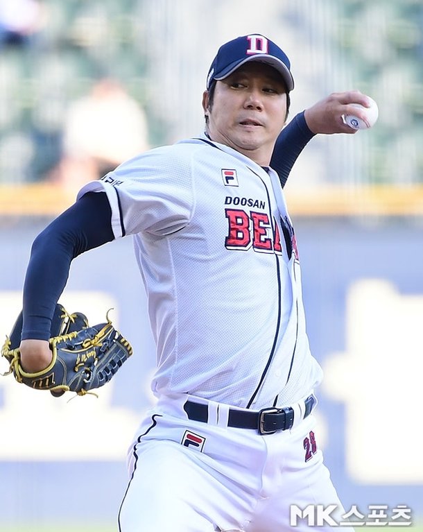 '혼신의 4.1이닝 피날레' 꾸준함의 장원준, KBO 역대 9번째 개인 통산 2000이닝 대기록 달성 : 네이트 스포츠