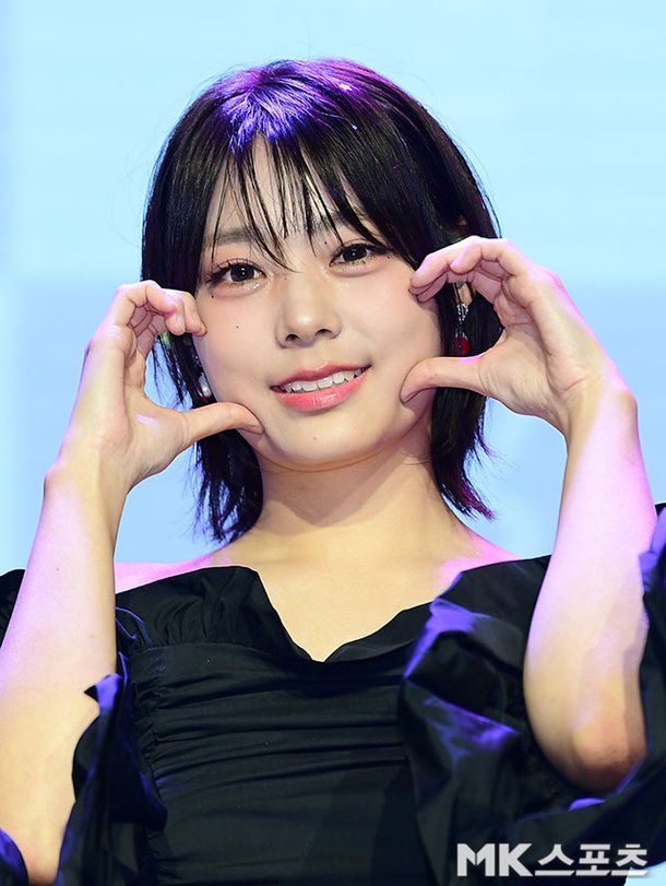 QWER 시연 '일본 아이돌 출신' [MK포토] : 네이트 연예