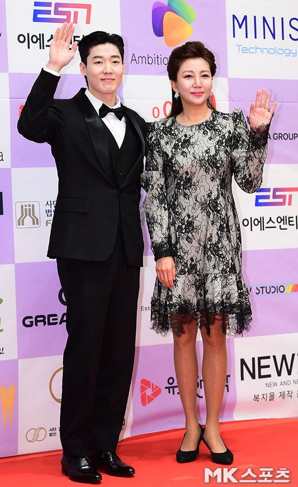 설수진-성현 '제43회 황금촬영상 시상식 MC' [MK포토] : 네이트 연예