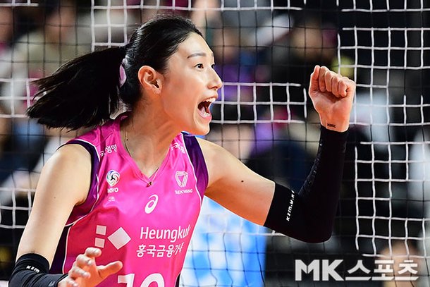 '역시 배구여제' 김연경, 2R MVP→개인 통산 7번째…'수원 왕자' 임성진, 데뷔 첫 라운드 MVP 쾌거 : 네이트 스포츠
