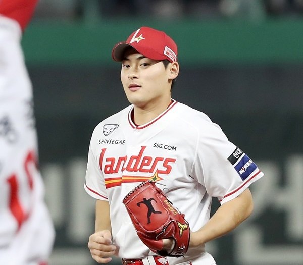 'KKKKK' 모든 아웃카운트가 탈삼진이라니…SSG 新 필승조 탄생 "목표는 153km·20홀드" : 네이트 스포츠