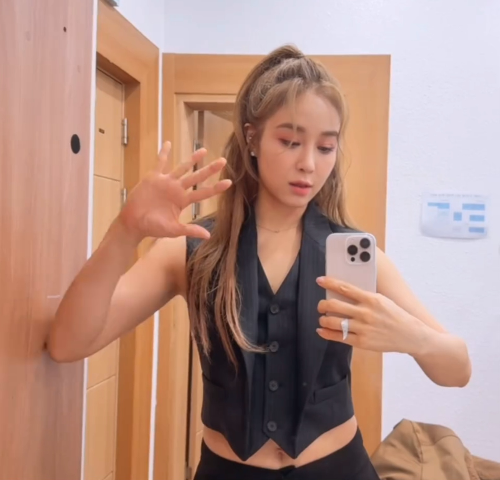 "이 언니 자기가 복근 공주인 줄" 옥주현, 173cm 60kg 빛난 뮤지컬 여신 : 네이트 연예