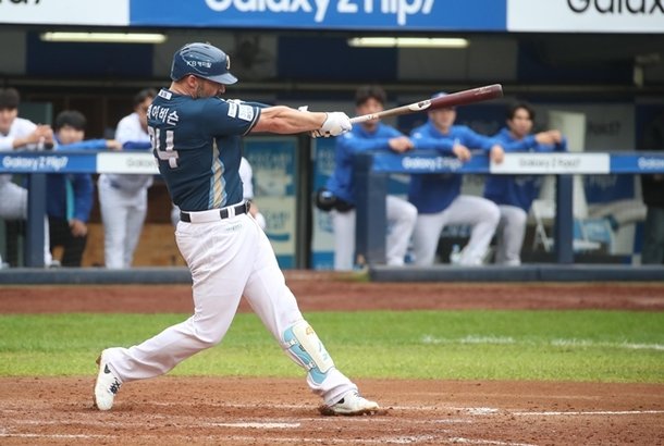 미라클 10연승! NC, 삼성 4-1 꺾고 와카 1승 먼저 올렸다! 1승1패 승부는 원점! [WC1 현장] : 네이트 스포츠