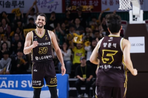 '유도훈의 늪'에 무너진 '파라오' 마레이, '28P 20R' 삼성전 부활 비하인드 "내게 안 좋은 습관이 있는데…" [MK인터뷰] : 네이트 스포츠