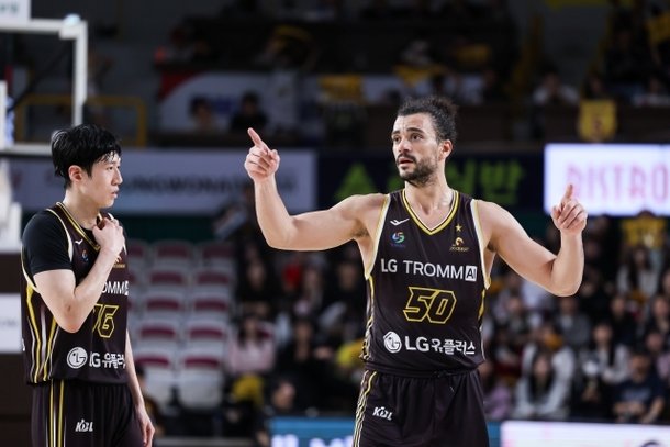 '유도훈의 늪'에 무너진 '파라오' 마레이, '28P 20R' 삼성전 부활 비하인드 "내게 안 좋은 습관이 있는데…" [MK인터뷰] : 네이트 스포츠