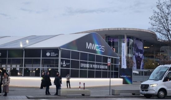 [MWC현장]이통 3사, MWC25에서 AI 주도권 확보 경쟁 : 네이트 뉴스