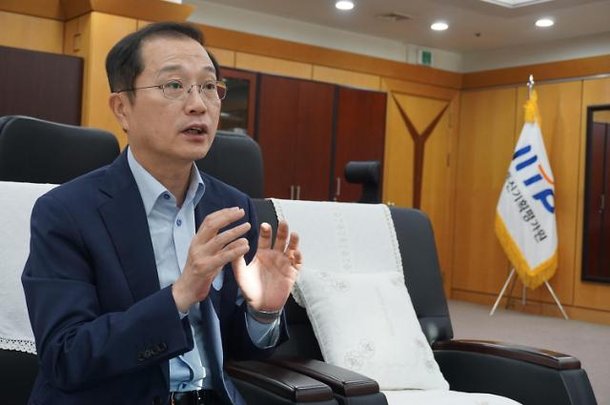 [아주초대석] 석제범 IITP 원장 "2022년, AI대학원 20개, 고급인재 2000명 키운다" : 네이트 뉴스