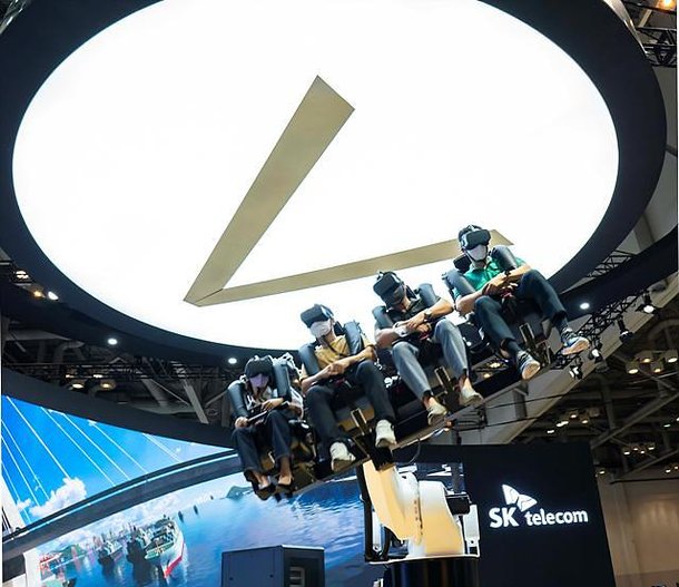 [부산모터쇼2022] SKT "하늘을 날다"…2030년 'UAM' 가상 체험 선사 : 네이트 뉴스