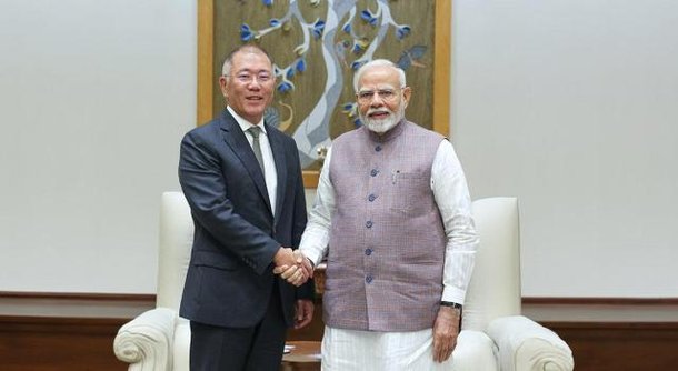 India PM Modi, Hyundai Chairman Chung discuss EV cooperation : 네이트 뉴스