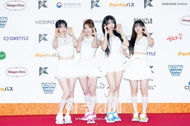 [포토] QWER, 'KCON JAPAN 2025' 참석 : 네이트 뉴스
