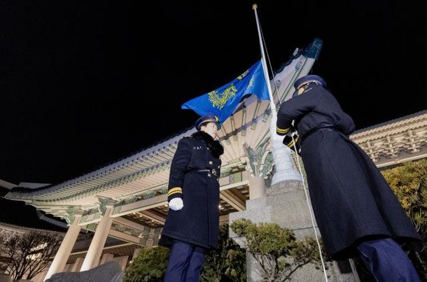 President Lee Jae-myung's first commute to Blue House : 네이트 뉴스