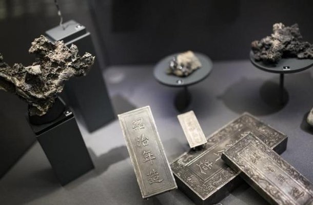 Silver prices hit fresh all-time high : 네이트 뉴스