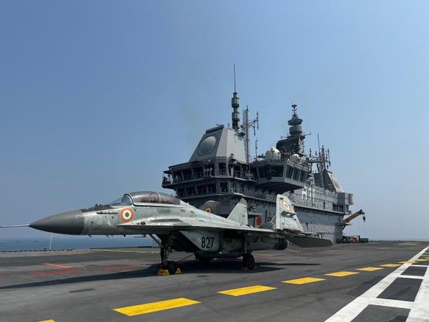 Aboard India's Indigenous Aircraft Carrier INS Vikrant : 네이트 뉴스
