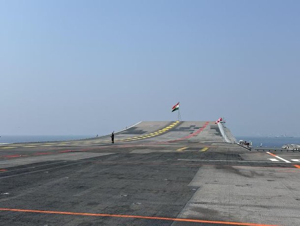 Aboard India's Indigenous Aircraft Carrier INS Vikrant : 네이트 뉴스