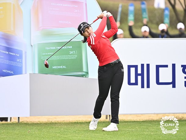 [종합] 이주미, KLPGA 투어 148번째 대회 메디힐·한국일보 챔피언십서 첫 우승 : 네이트 스포츠