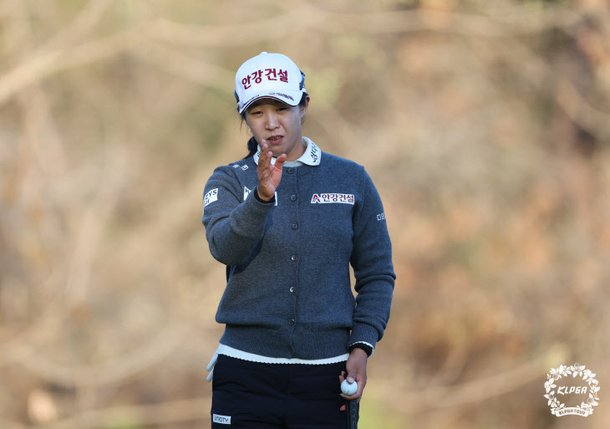 KLPGA 투어 임진희·이소미, LPGA Q 시리즈 3라운드 공동 5위…1위와 2타 차 : 네이트 스포츠