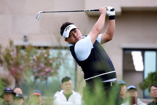 고군택, KPGA 파운더스컵 연장전 끝에 우승…'와이어 투 와이어'로 시즌 첫 승 : 네이트 스포츠