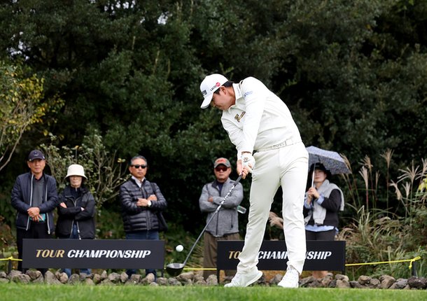 장유빈·윤이나, 올해 KPGA·KLPGA 투어 '1인자' 오를 수를 밖에 없는 이유…비거리·정교함 겸비 : 네이트 뉴스