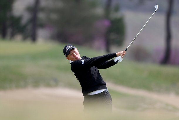 김백준, KPGA 투어 DB손해보험 프로미 오픈 3라운드 1위…데뷔 첫 승 향해 순항 : 네이트 뉴스