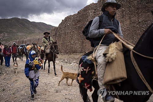 Argentina Holy Week : 네이트 뉴스