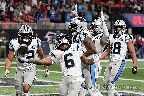 APTOPIX Panthers Falcons Football : 네이트 뉴스