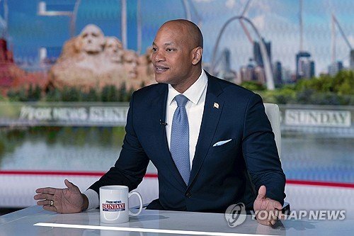 Fox Moore : 네이트 뉴스