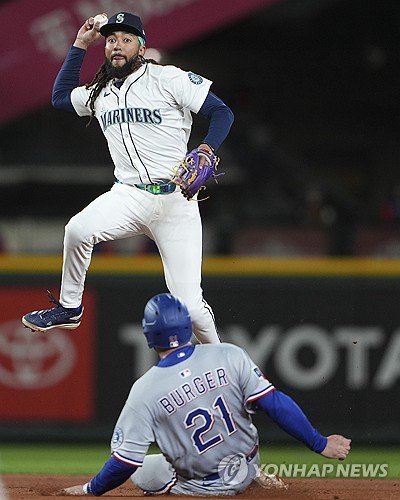 CORRECTION Rangers Mariners Baseball : 네이트 뉴스