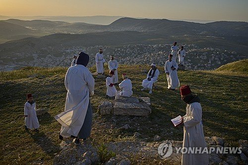 Israel Palestinians Samaritans Passover : 네이트 뉴스