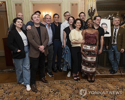 George Clooney Sardi's Portrait Unveiling : 네이트 뉴스