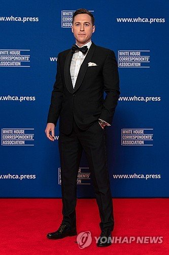 WHCA Dinner Red Carpet : 네이트 뉴스