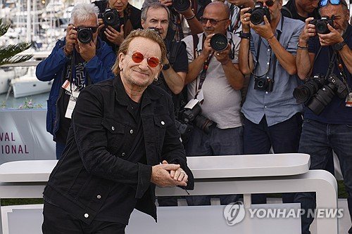 APTOPIX France Cannes 2025 Bono: Stories of Surrender Photo Call : 네이트 뉴스