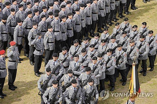 Germany Army Recruits : 네이트 뉴스