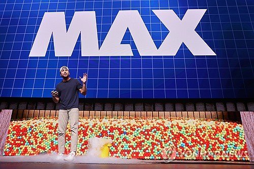 Adobe MAX Conference 2025 - Day 2 : 네이트 뉴스