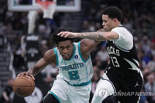Hornets Bucks Basketball : 네이트 뉴스